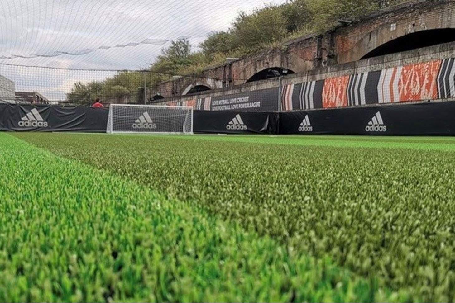 Hire 5 a side & 11 a side Football Pitches in London | Playfinder