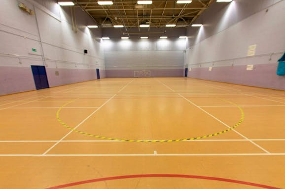 Rothwell Leisure Centre, Leeds | Netball Courts | Playfinder